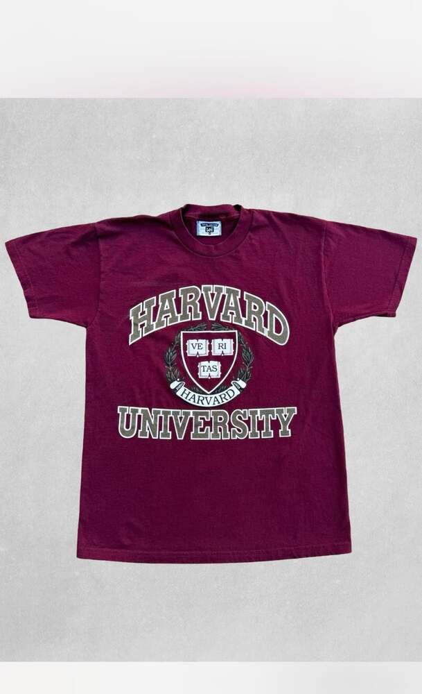Vintage Lee Harvard University T-Shirt Maroon, Size M - Gem